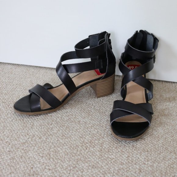 Material Girl | Shoes | Material Girl Block Heel Sandals | Poshmark
